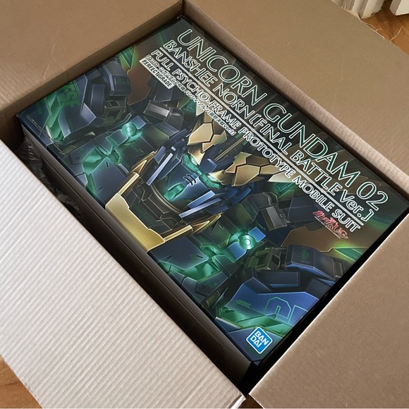 Bandai Namco | Toys | Bandai Pg 6 Rx0 Unicorn Gundam 02 Banshee Norn ...